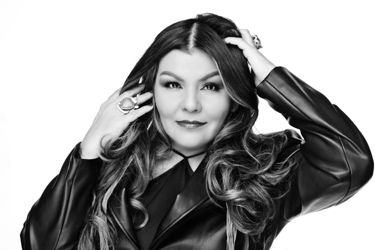 PHOTOS – Crystal Shawanda | Official